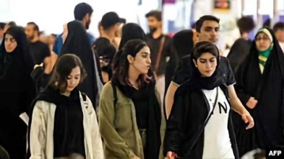 اعتماد آنلاین هیچ مرد باغیرتی زن بی‌حجاب را به عنوان همسر و مادر فرزندانش نمی‌پذیرد صاحب‌خبر